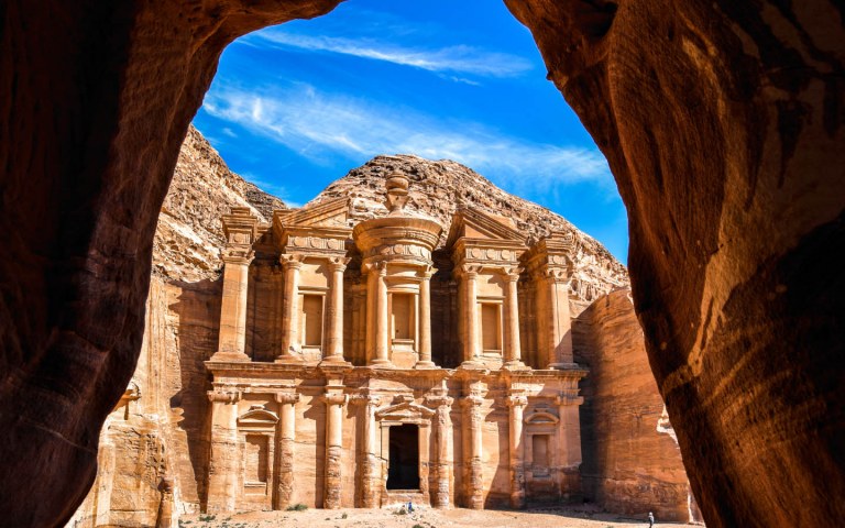 10 Must Visit Historical Places Around the World | Zameen Blog