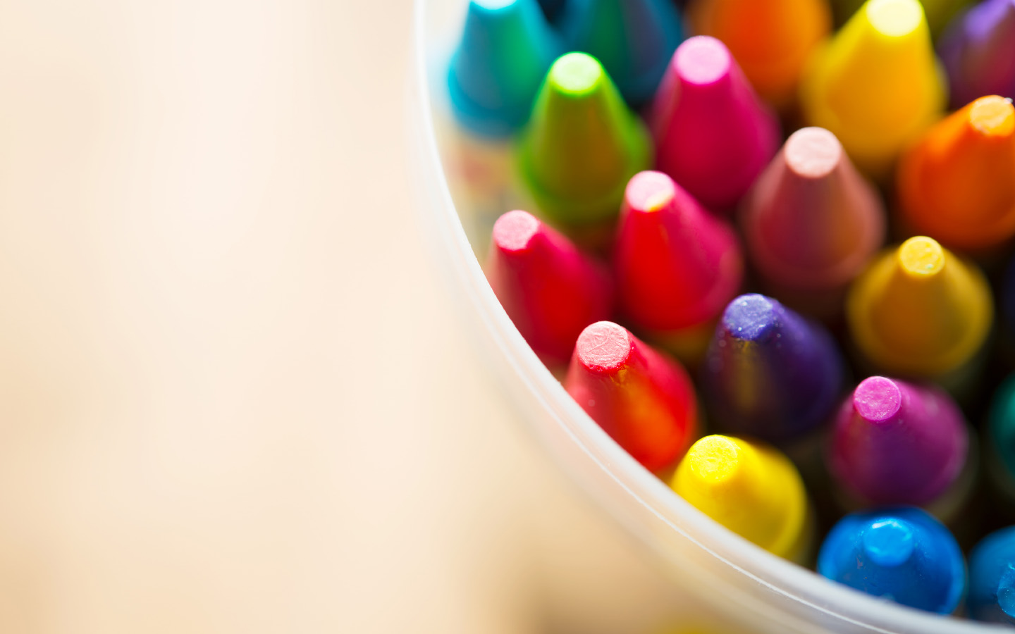 11 DIY Hacks to Fix Wood Scratches On Furniture | Zameen Blog