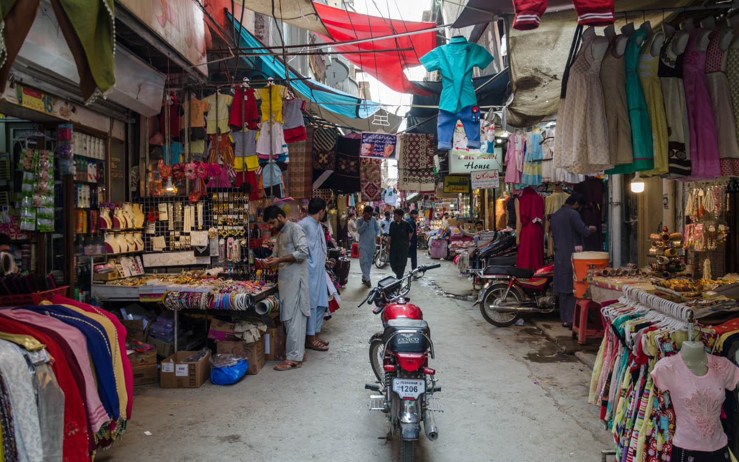 Best Bargaining Tips for Pakistani Shoppers | Zameen Blog