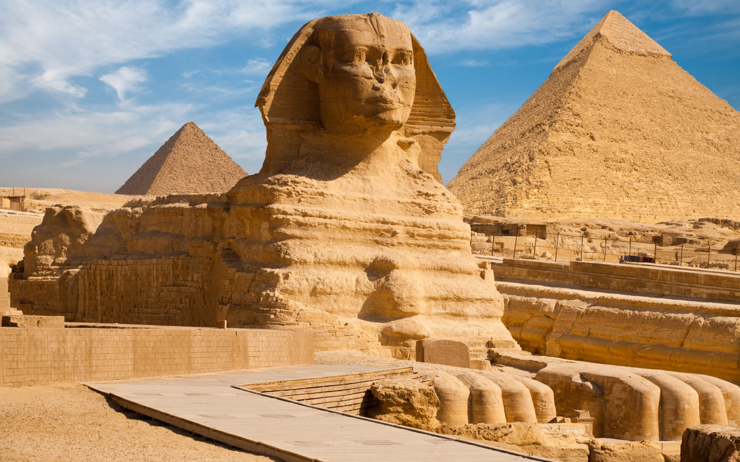 10 Must Visit Historical Places Around the World | Zameen Blog