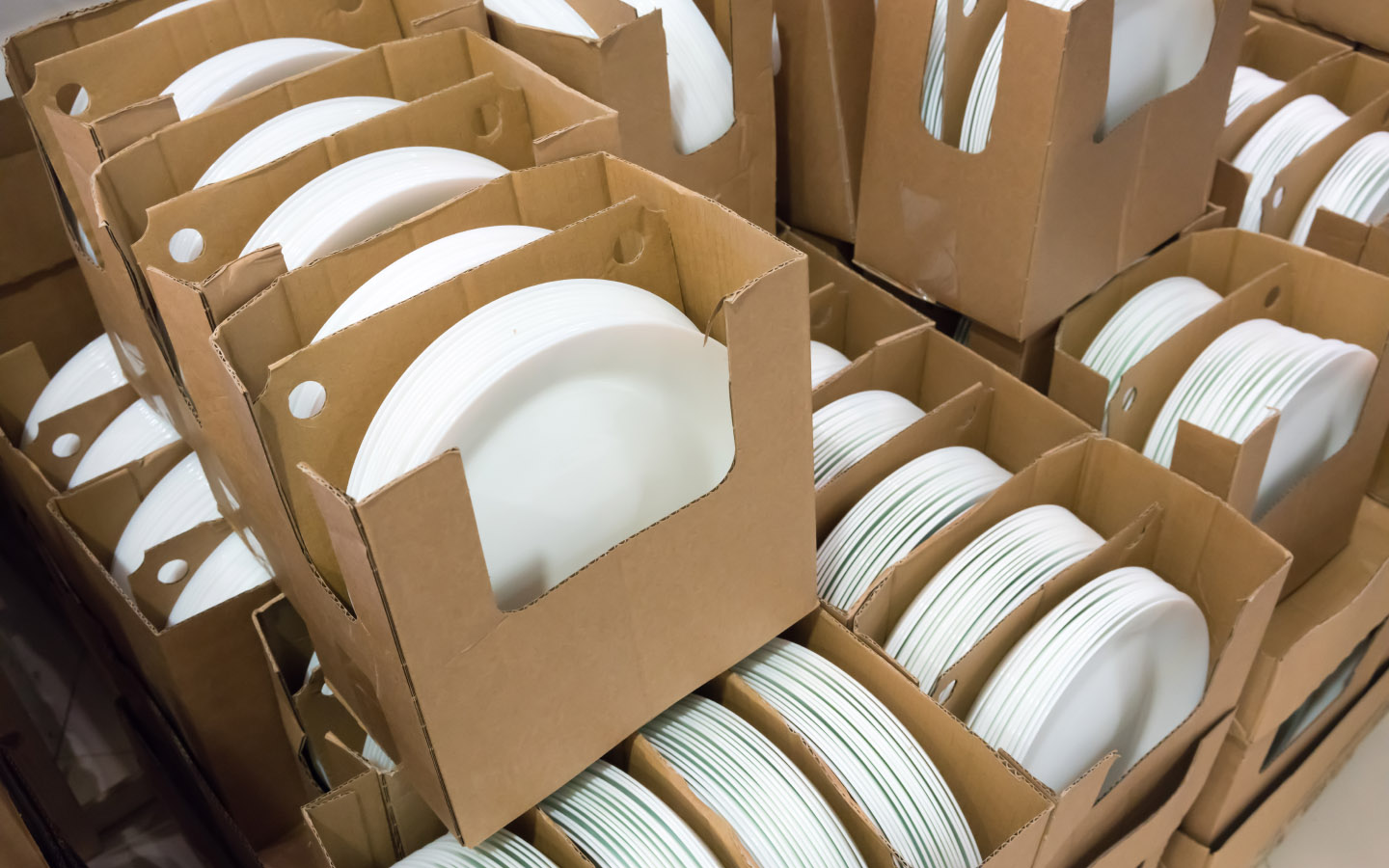 Tips to Pack Your Kitchen for a Move | Zameen Blog