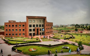 Top 3 Universities Offering Distance Learning in Pakistan | Zameen Blog