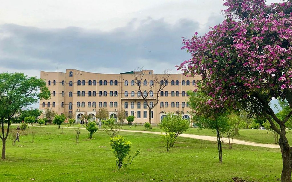 Top 3 Universities Offering Distance Learning in Pakistan | Zameen Blog