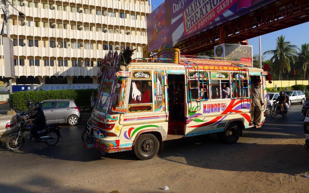 Living in PECHS Karachi: Facilities, Housing & More! | Zameen Blog