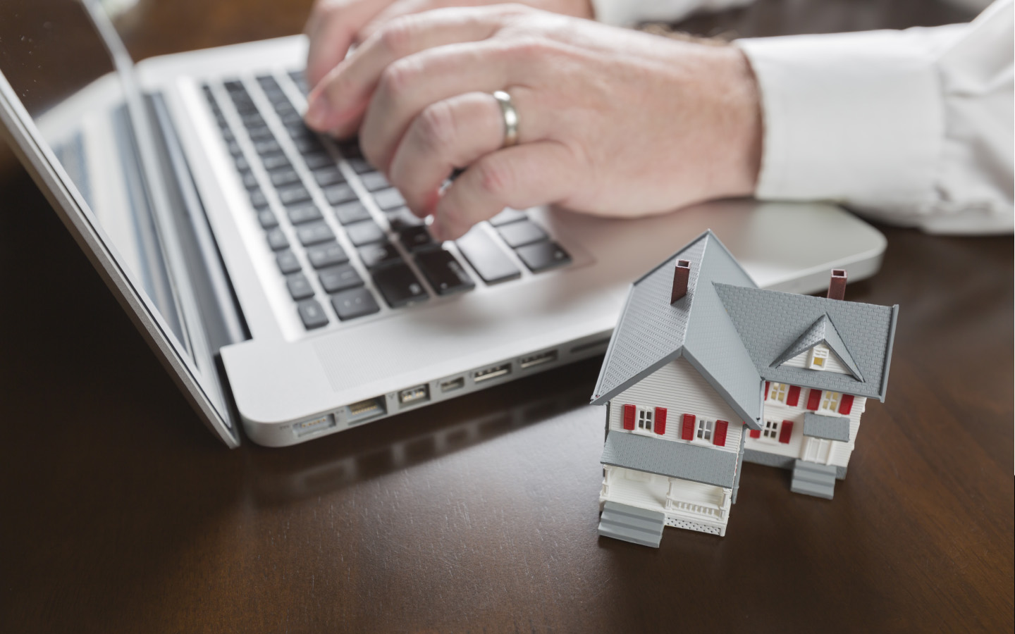 A Guide to Buying a House for the First Time | Zameen Blog