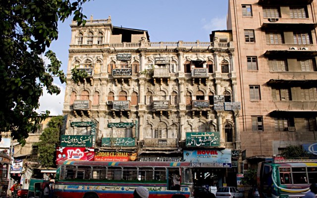 Wholesale Markets in Karachi: Locations & Available Items | Zameen Blog