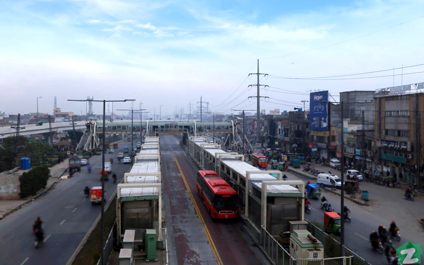 Lahore Metrobus: Route Map, Fair policy, Timings & More | Zameen Blog