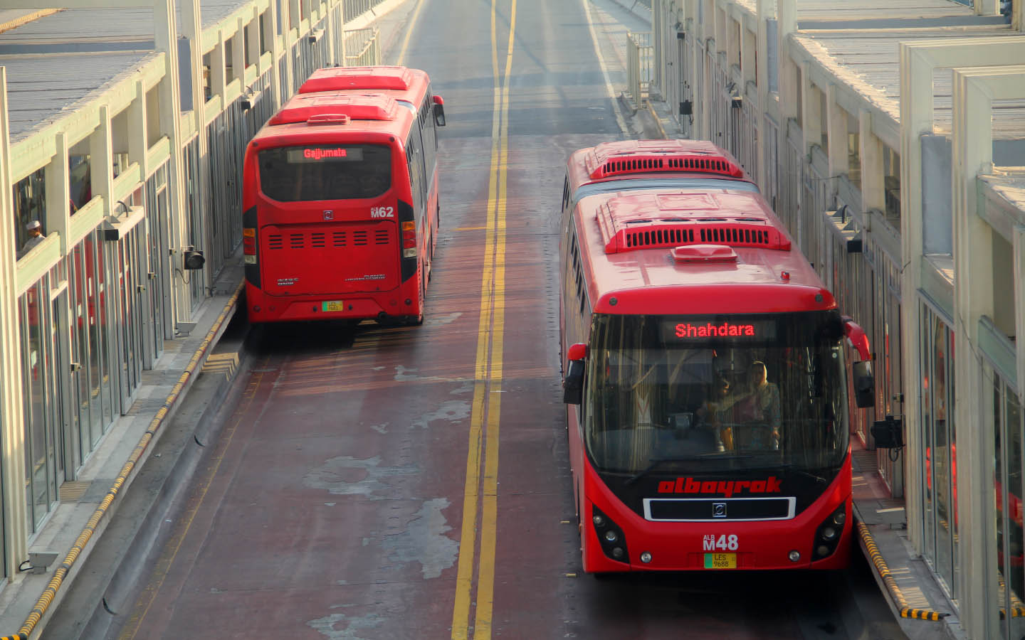 Lahore Metrobus: Route Map, Fair policy, Timings & More | Zameen Blog