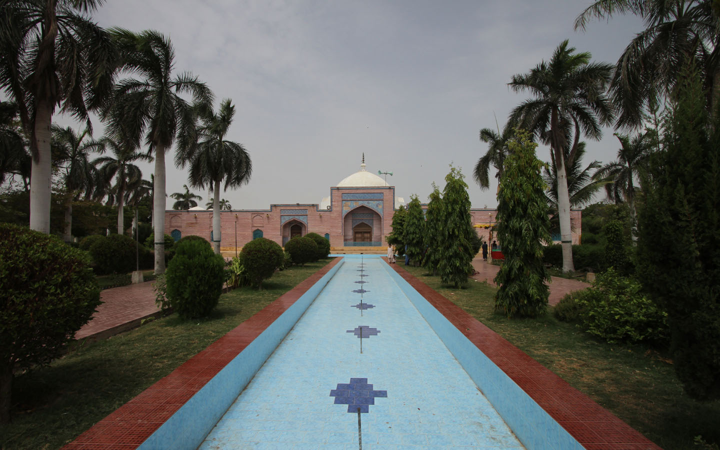 Shah Jahan Mosque in Thatta: A Hidden Gem | Zameen Blog