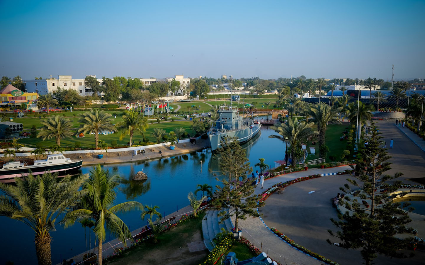 12 Best Places to Visit in Karachi | Zameen Blog