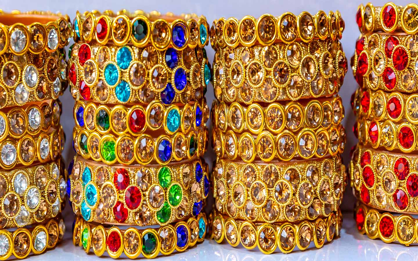 Top Travel Souvenirs in Pakistan for Your Collection | Zameen Blog