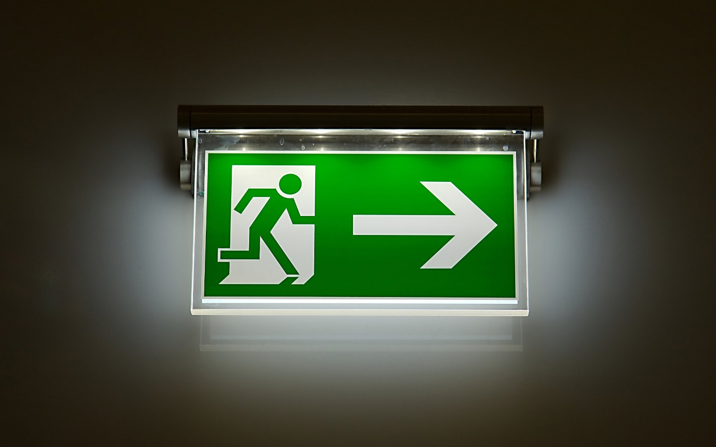 Emergency Evacuations Dos and Don’ts | Zameen Blog