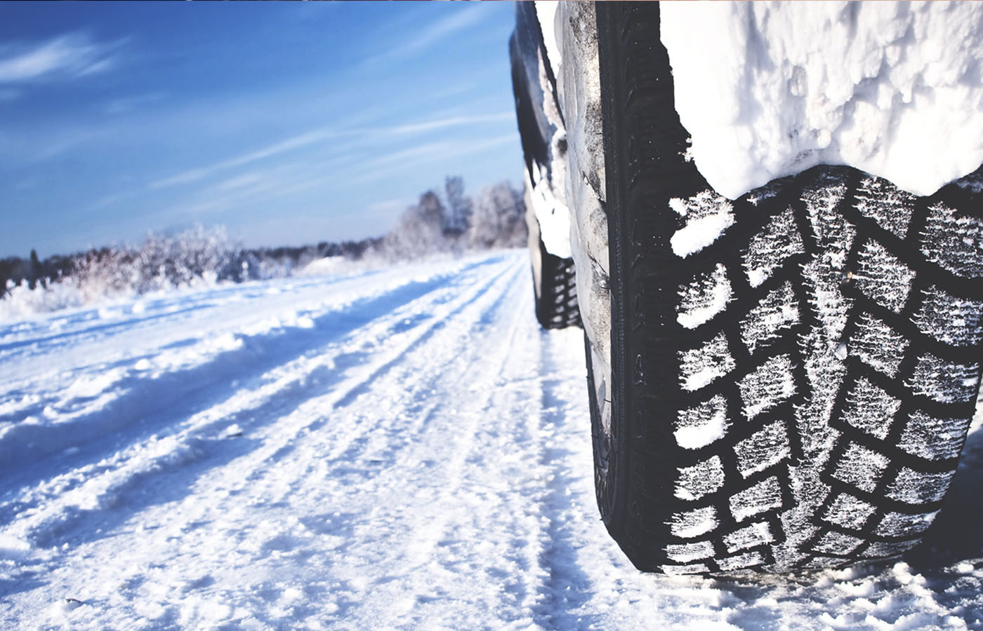 Simple Hacks for When Your Car Gets Stuck in the Snow | Zameen Blog