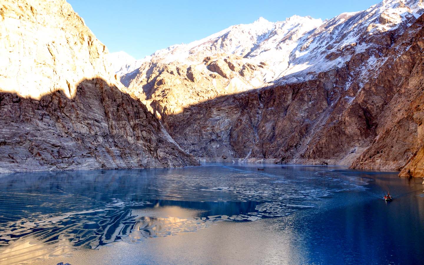 Some of the Best Frozen Lakes in Pakistan | Zameen Blog