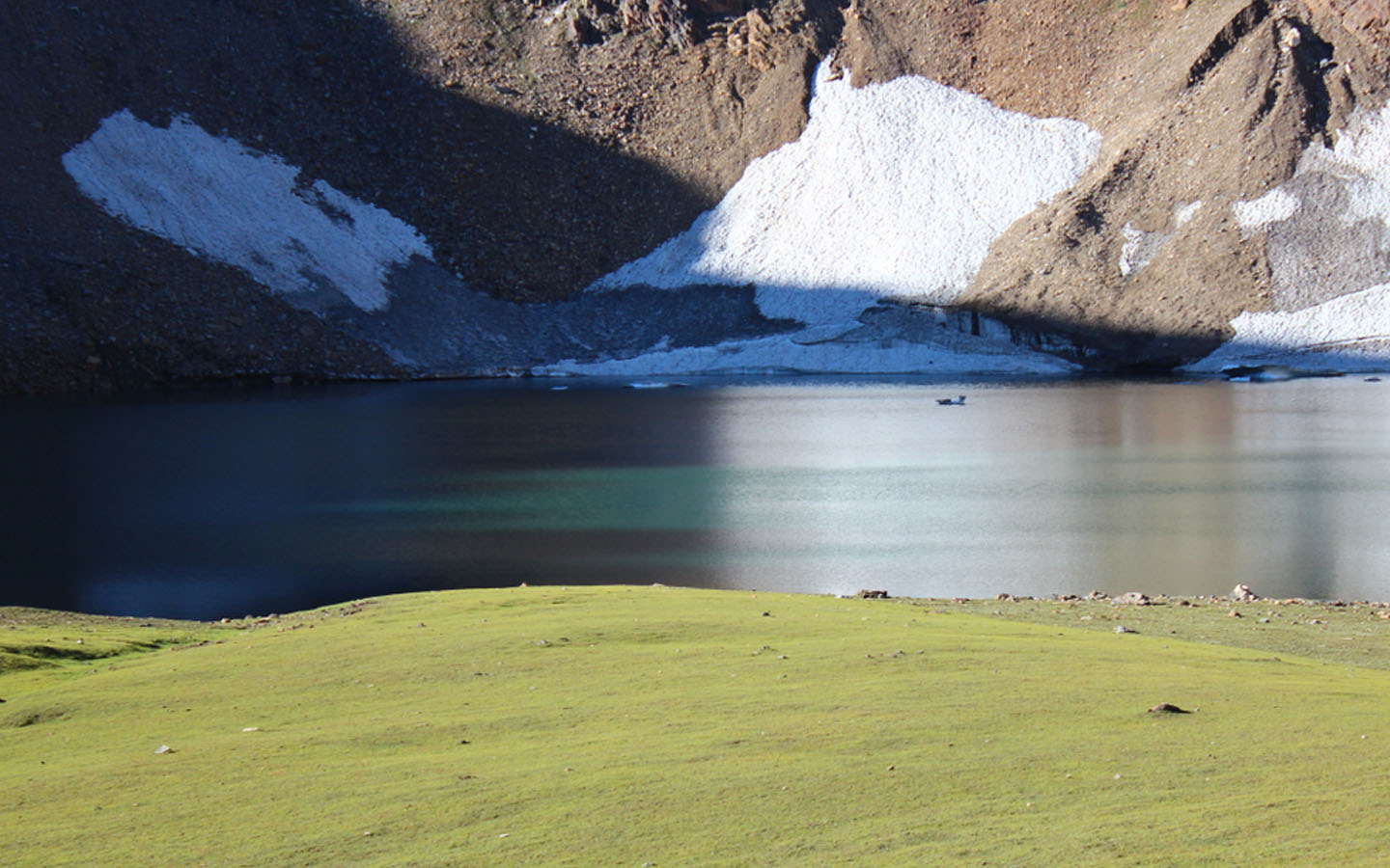 Best Camping Sites in Pakistan for Adventure Seekers | Zameen Blog