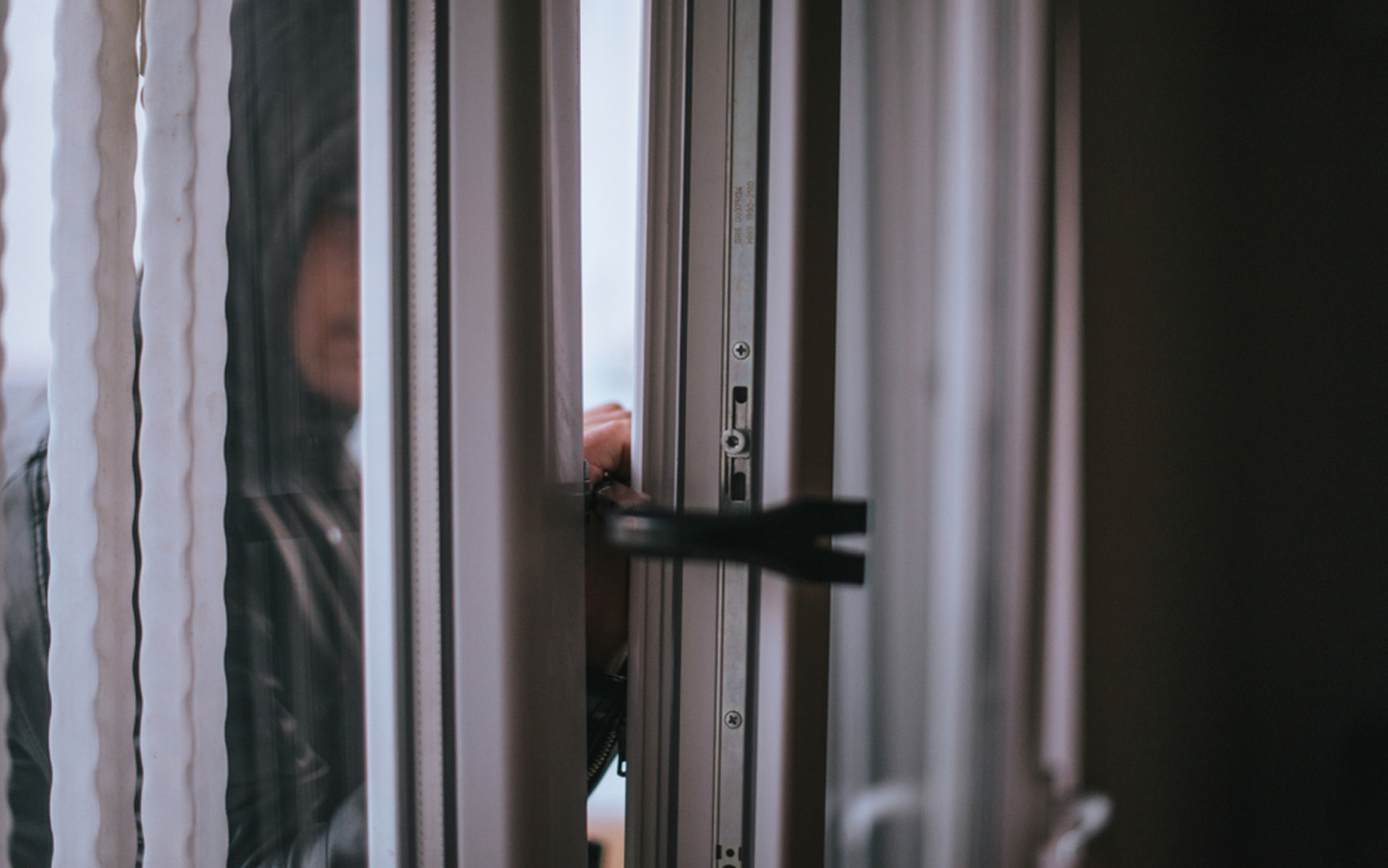 Tips to Secure Your Home While Living Alone in Pakistan | Zameen Blog