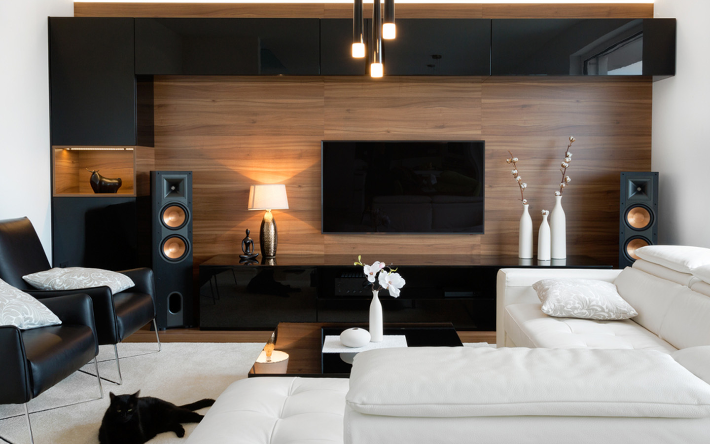 Some Inspiring TV Lounge Decor Ideas | Zameen Blog