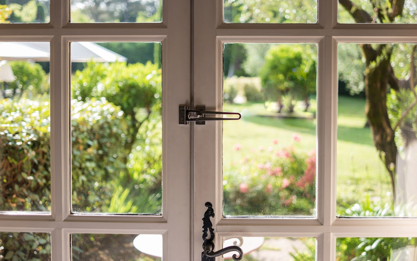 How to Keep Your House Cool During Summer | Zameen Blog