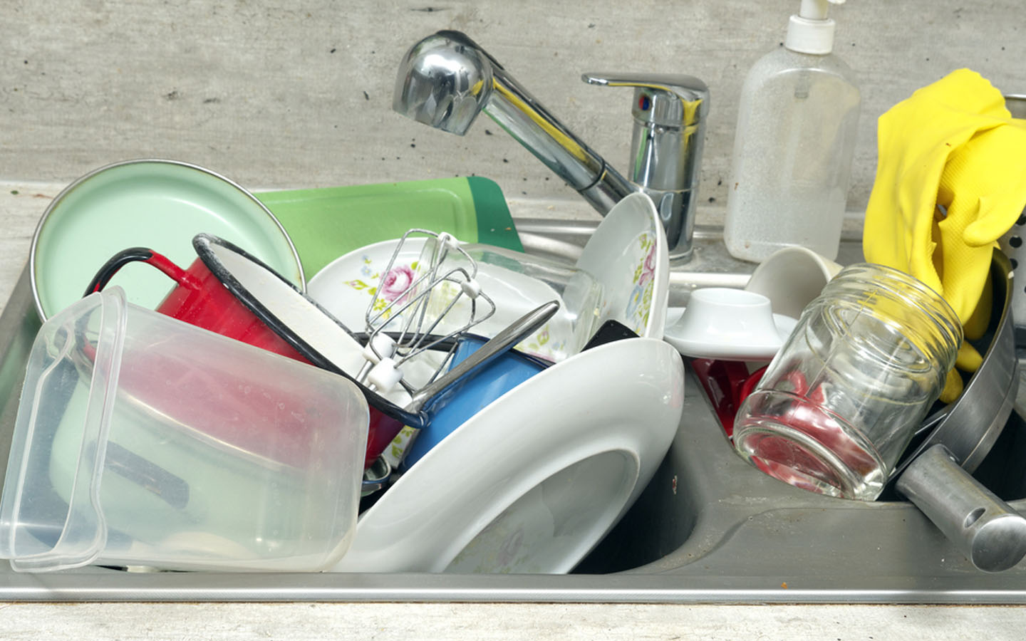 Ways to Maintain Your Kitchen Hygiene | Zameen Blog