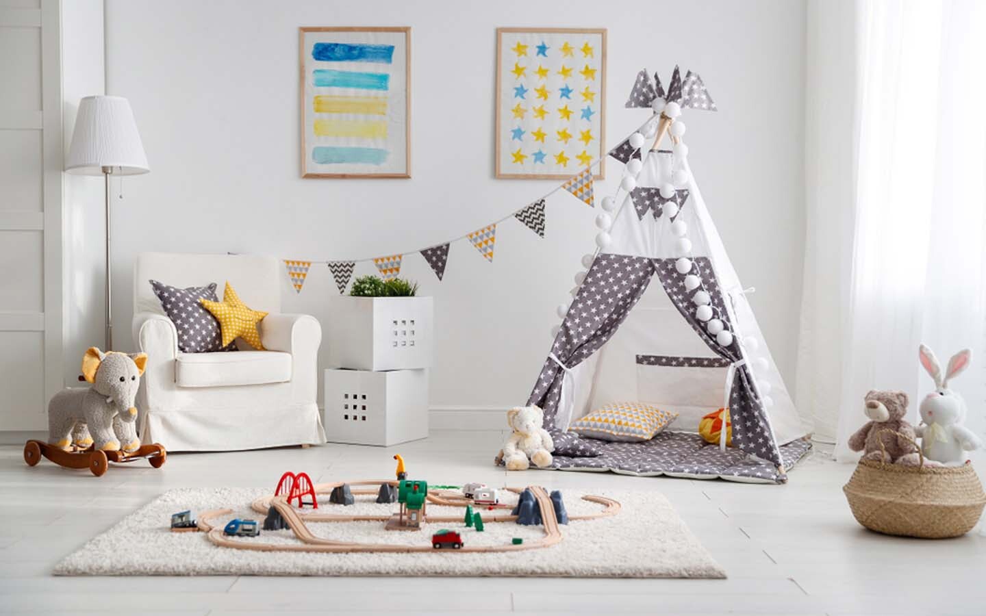 How to Set Up a Play Area for Kids in a Small Space | Zameen Blog