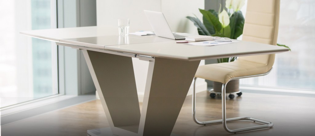 Inspiring Decor Ideas for Your Writing Desk | Zameen Blog