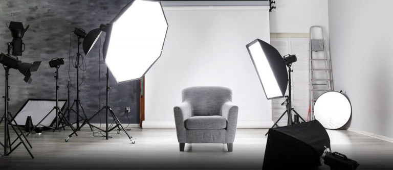 Setting Up a Photography Studio at Home: Tips & Tricks | Zameen Blog