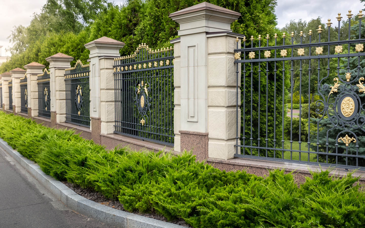 How to Build Stable Boundary Walls | Zameen Blog