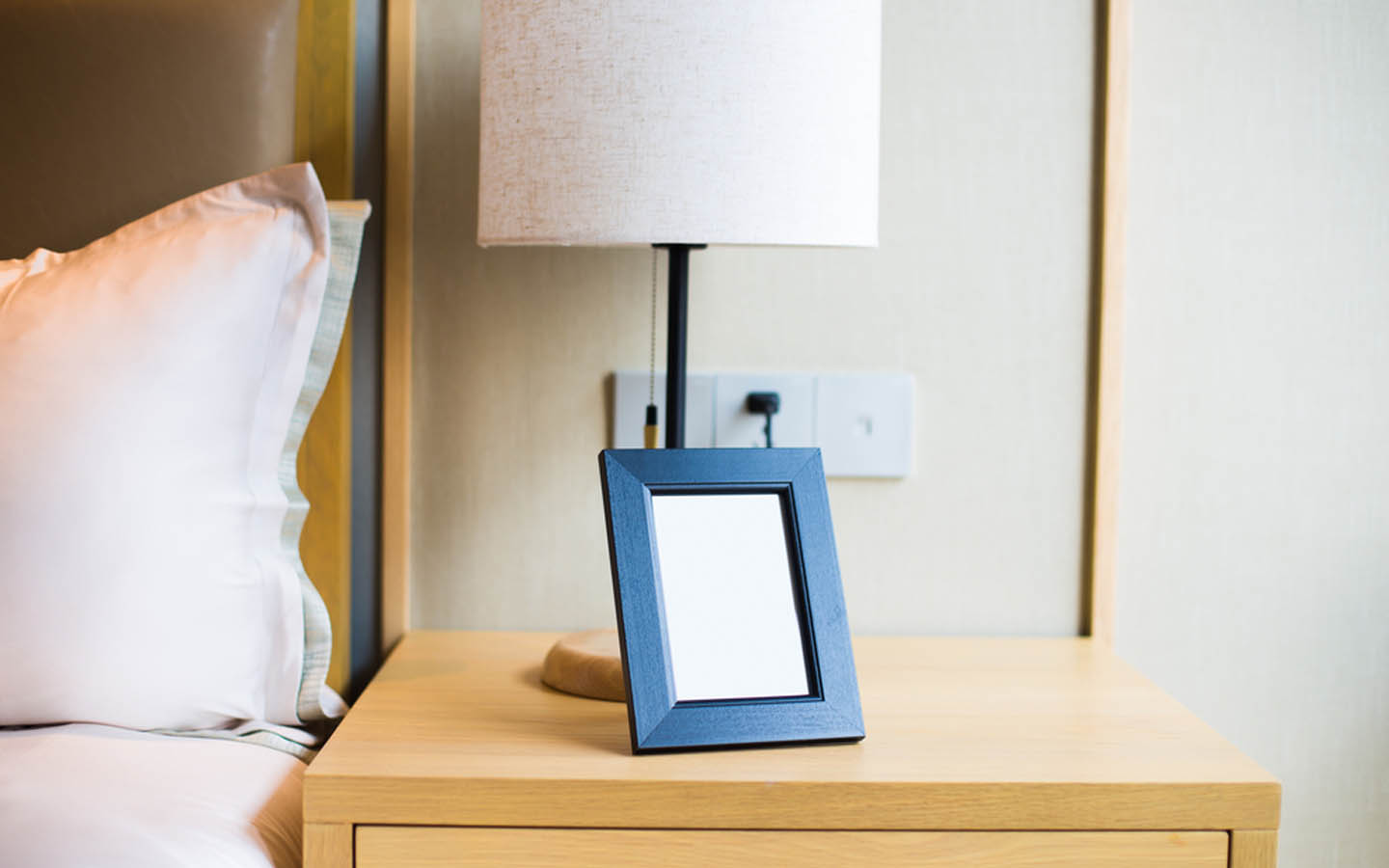 A Guide to the Perfect Bedside Table Design | Zameen Blog