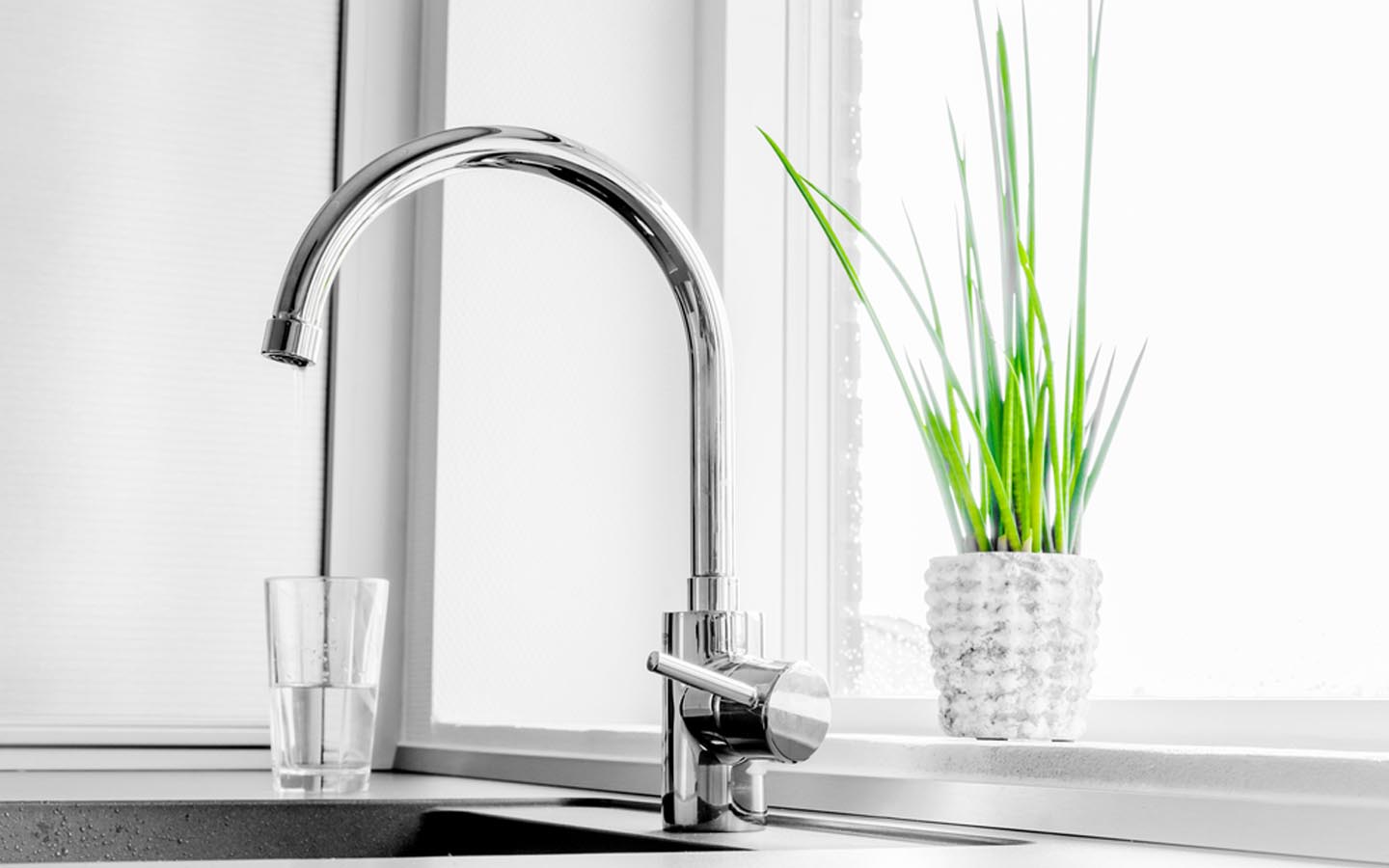 Step-By-Step Guide on How to Fix Leaky Faucets | Zameen Blog