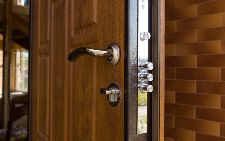 Different Types of Locks Used in Homes | Zameen Blog