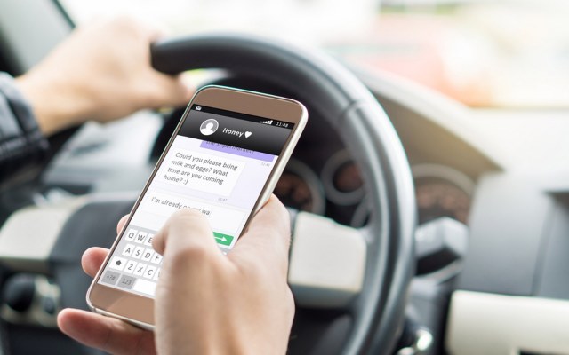 Road Safety Measures & Traffic Signs in Pakistan | Zameen Blog